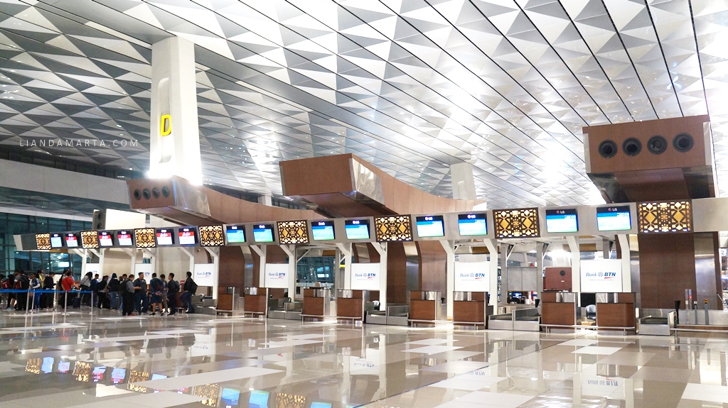 Pengalaman Menginap di Terminal 3 Bandara Soekarno Hatta | liandamarta.com